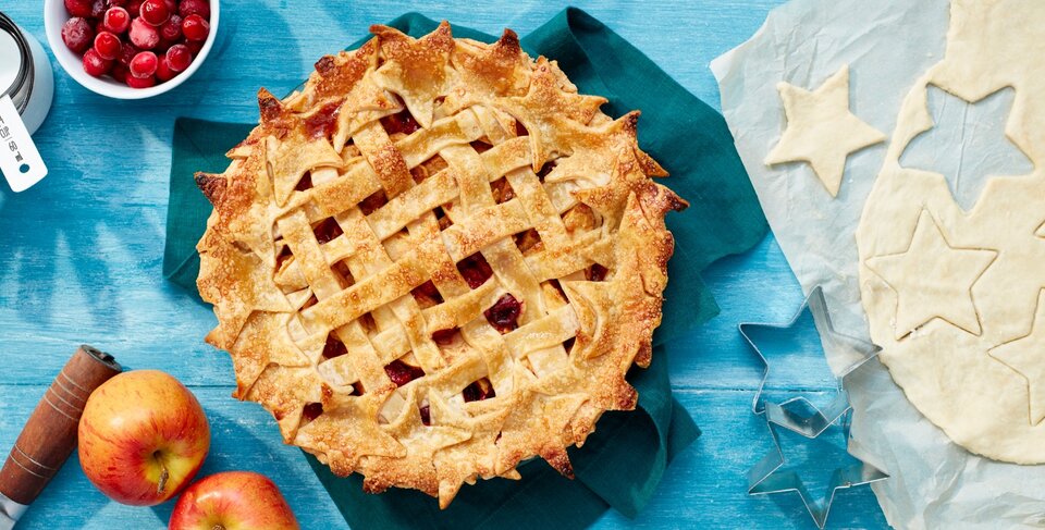 Apple Cranberry Cut Out Pie
